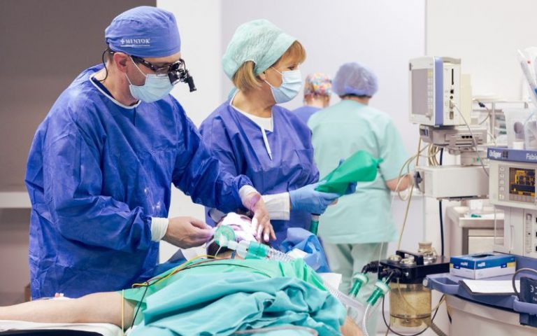 Operacje plastyczne twarzy | Ars Estetica - Wrocław i Warszawa